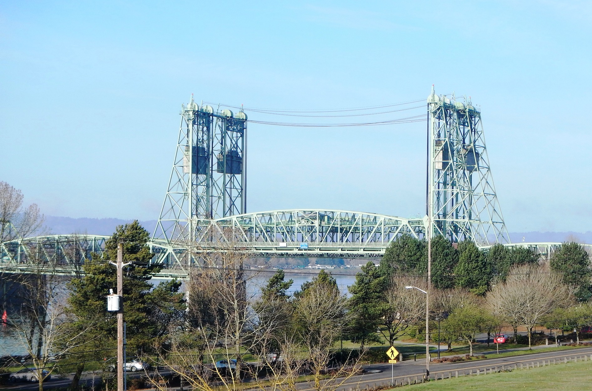 When the I-5 Bridge Lifts...
